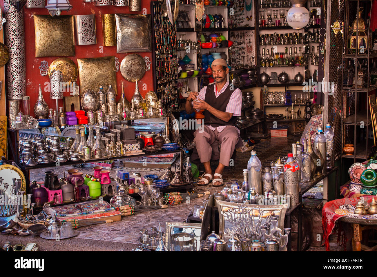 Moroccan traditional handicrafts hi-res stock photography and images ...