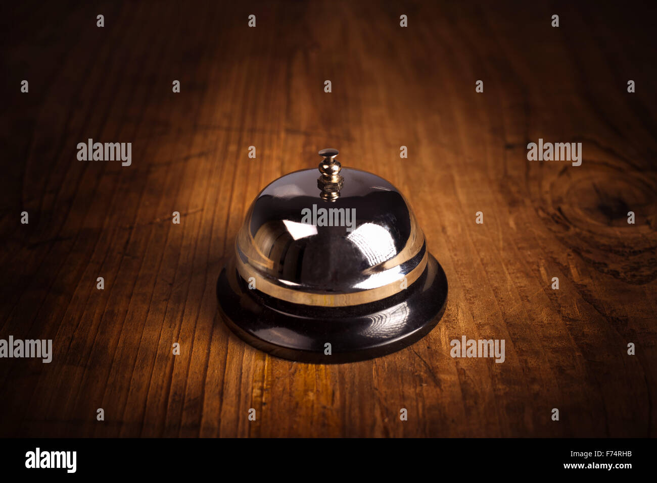 Hotel lobby reception desk hi-res stock photography and images - Alamy