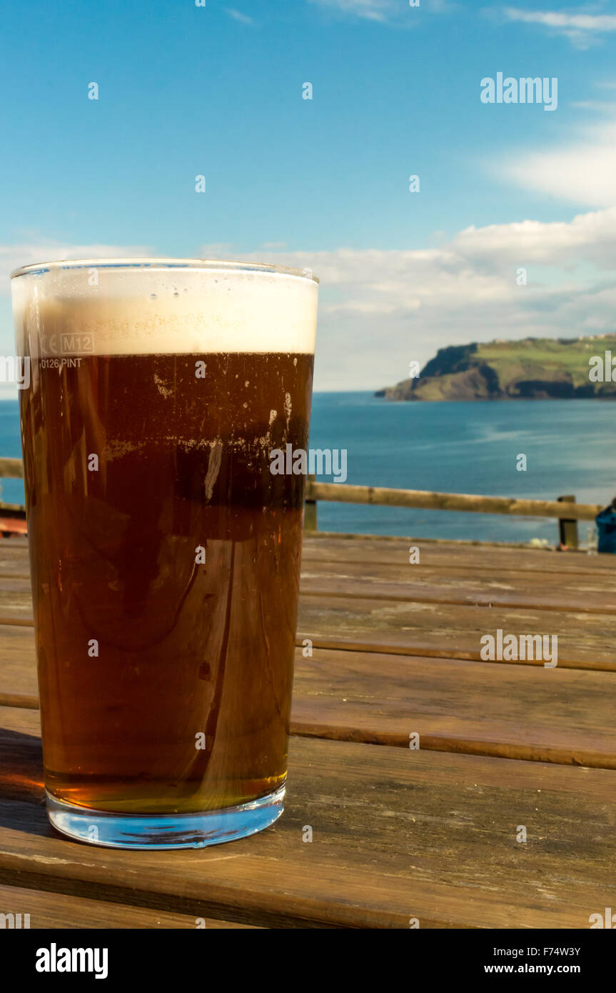 Pint with a view hi-res stock photography and images - Alamy