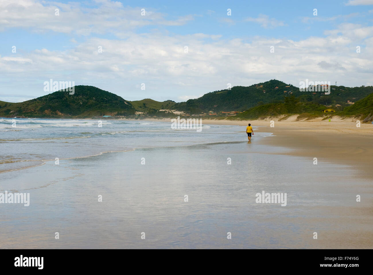 Deserted walk hi-res stock photography and images - Alamy