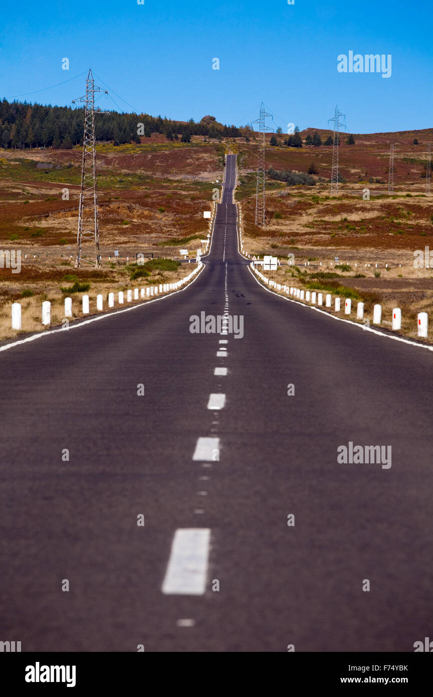 Country road going up a hill Stock Photo - Alamy