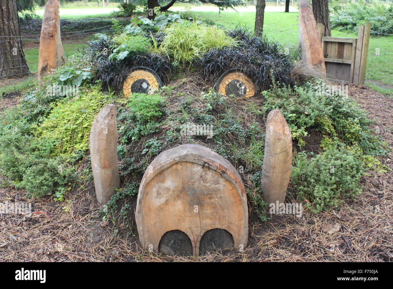 A garden feature in Bute Park in Cardiff Stock Photo - Alamy