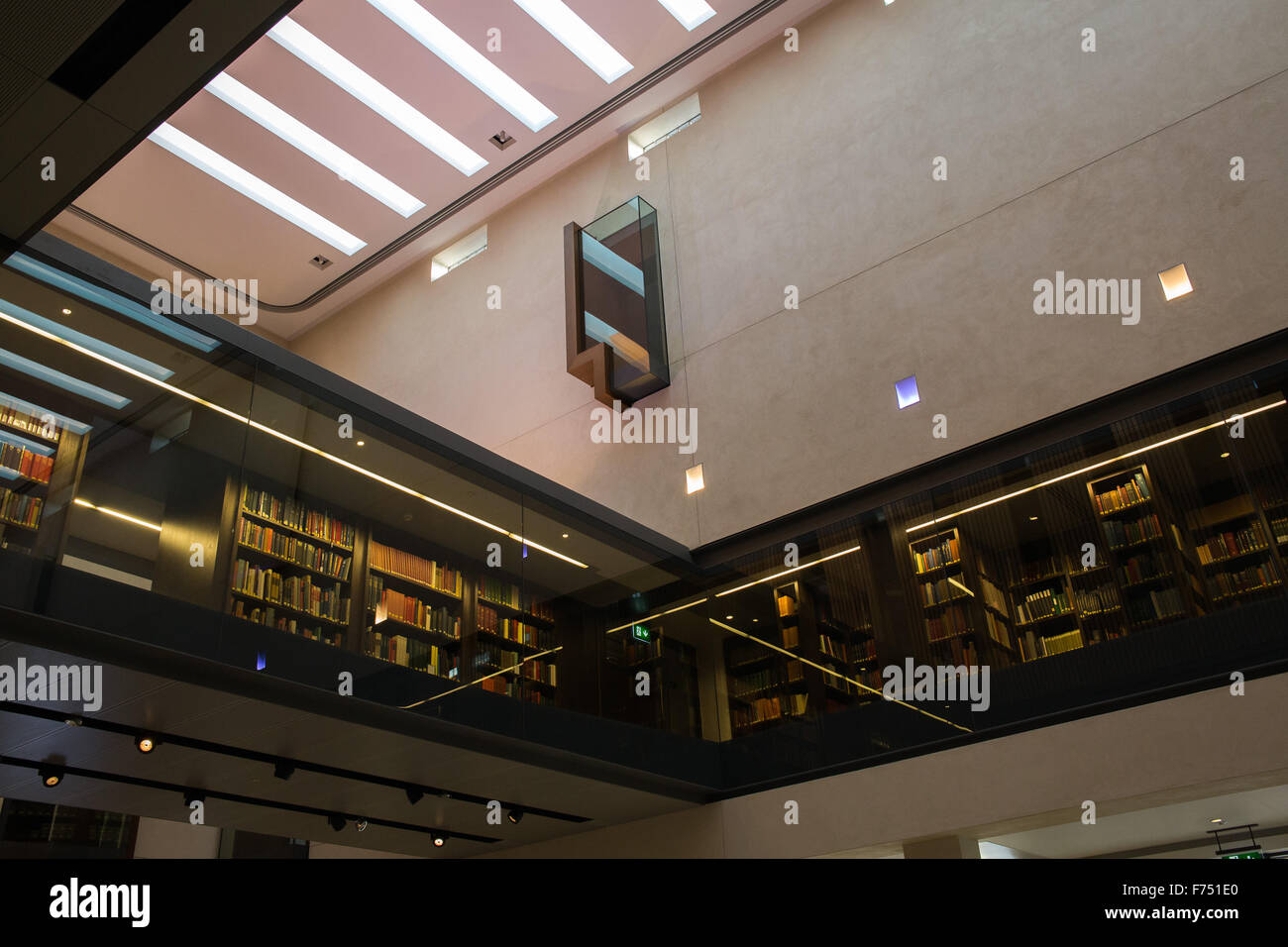 Inside the new weston Library in Oxford Stock Photo - Alamy