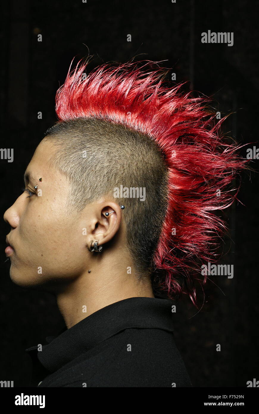 Red mohawk hi-res stock photography and images - Alamy