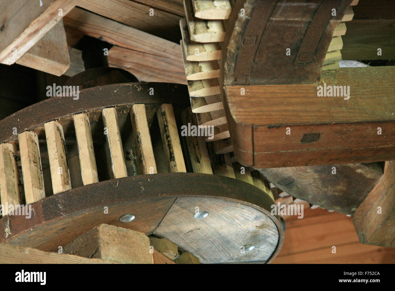 Tooth wheels hi-res stock photography and images - Alamy