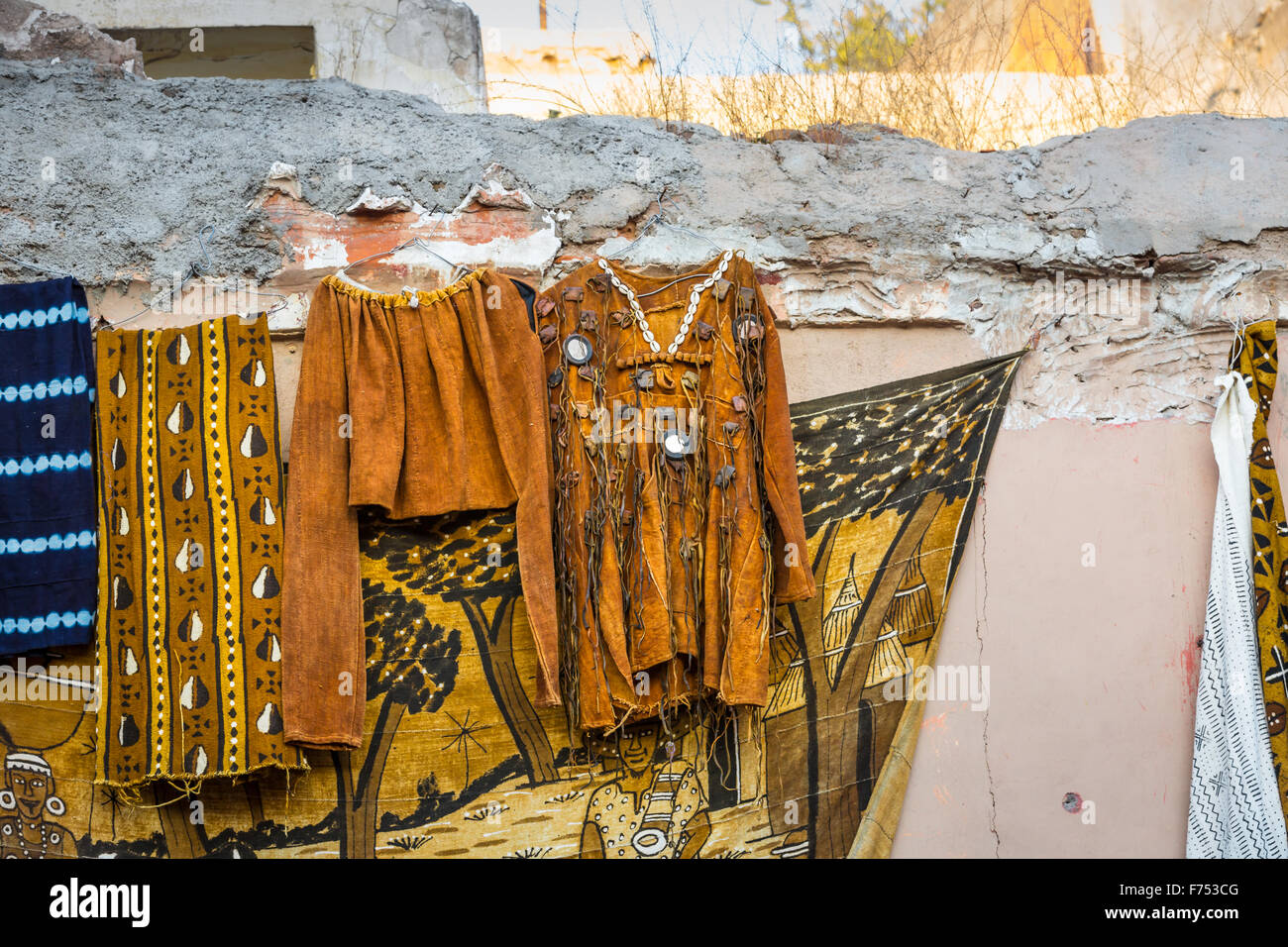 Handmade clothes in the alley of Marrakech Medina Stock Photo - Alamy