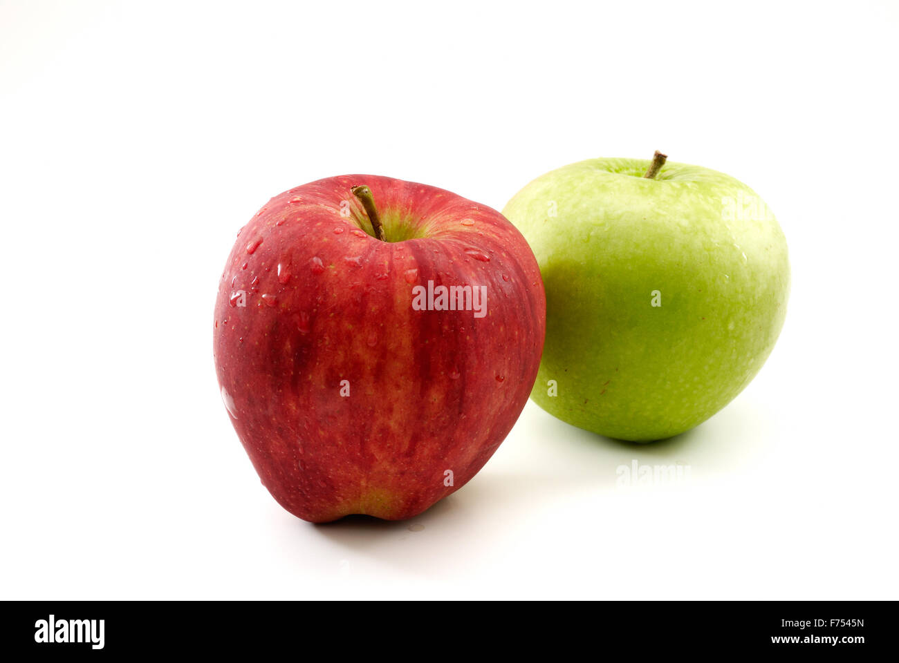 Pair of apples isolated on white Stock Photo - Alamy
