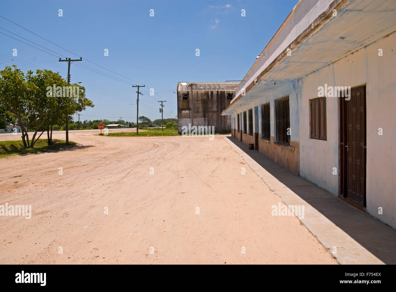 Road side restaurant hi-res stock photography and images - Alamy