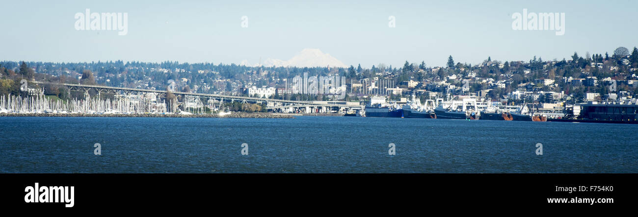 Seattle, Washington, USA. 21st Nov, 2015. The Seattle downtown and ...