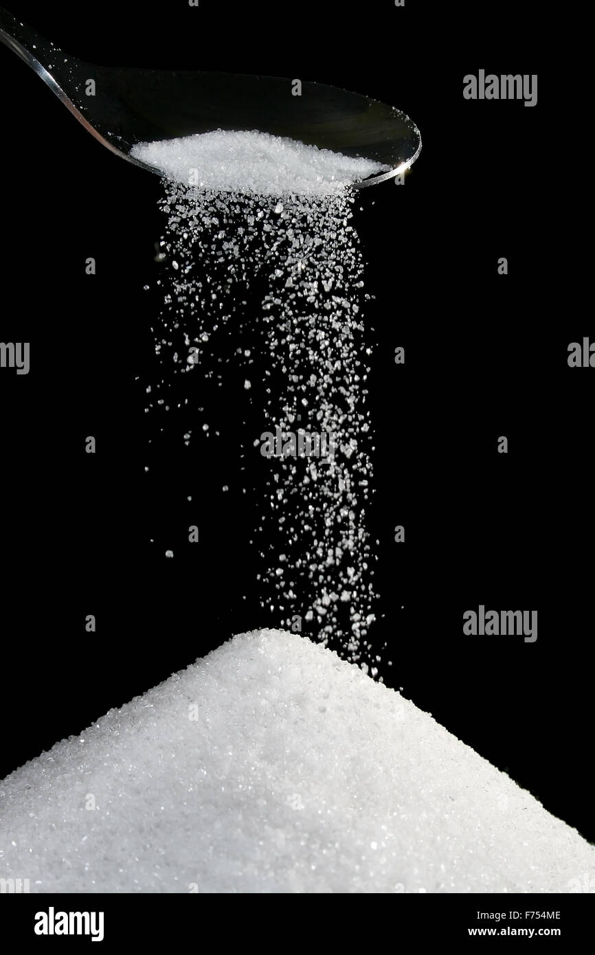 Sugar falling hi-res stock photography and images - Alamy