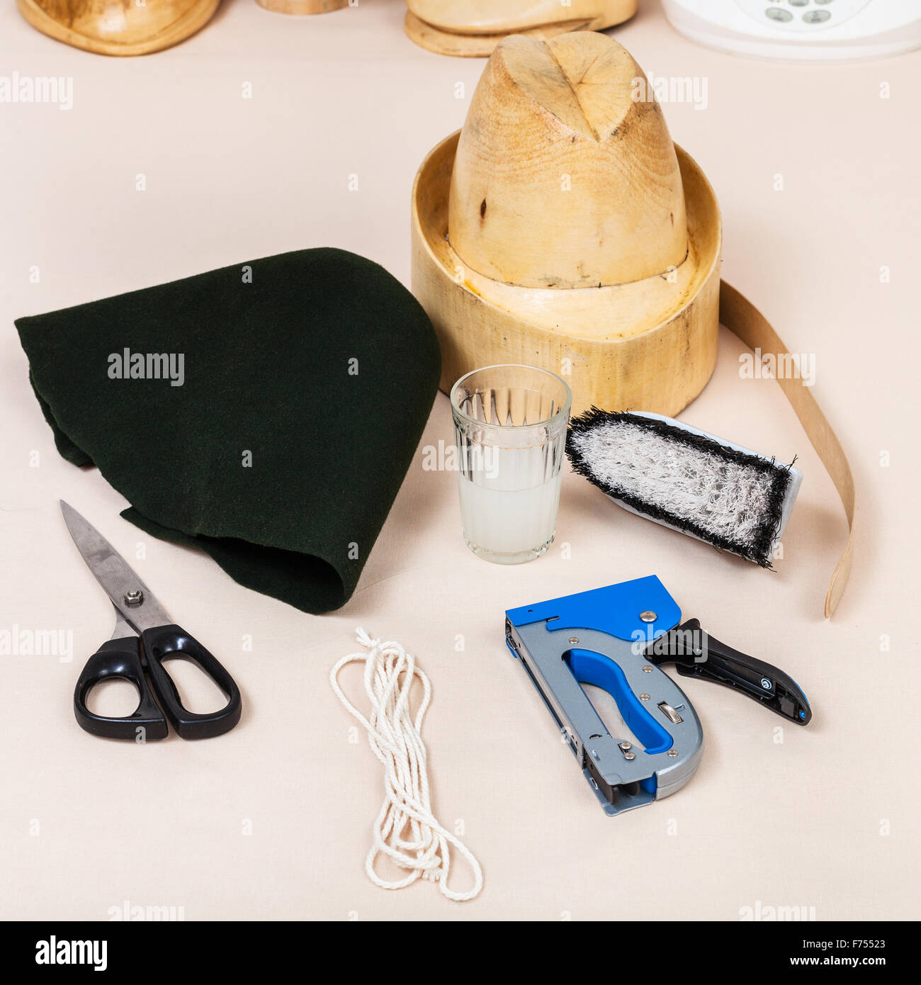 Millinery tools hi-res stock photography and images - Alamy