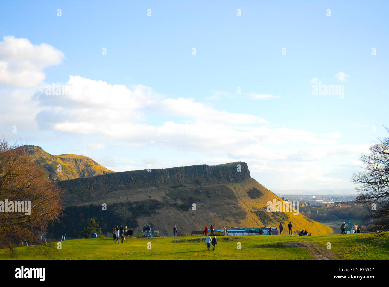 Salisbury Crags in Edinburgh, Scotland Stock Photo - Alamy