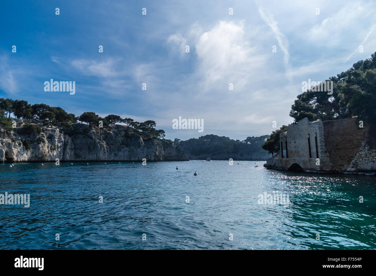 Rocks and boat hi-res stock photography and images - Alamy