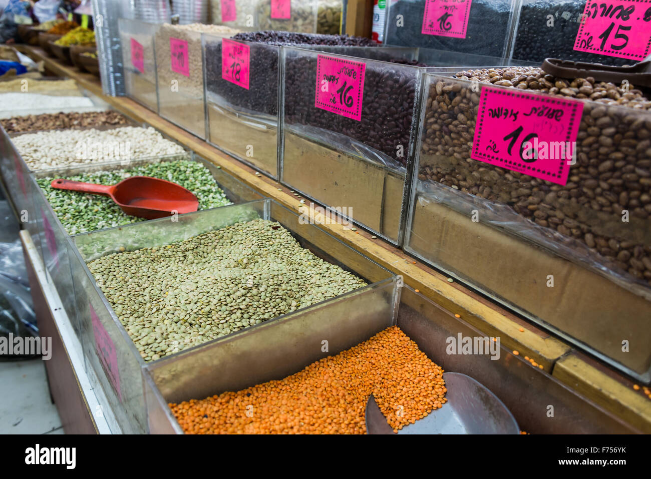 Levinsky Market in Tel Aviv, Israel Stock Photo - Alamy