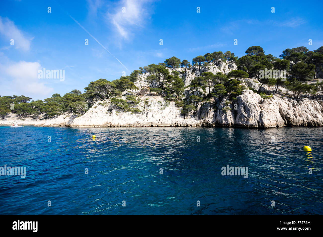 Cassis rocks boat trip Stock Photo - Alamy