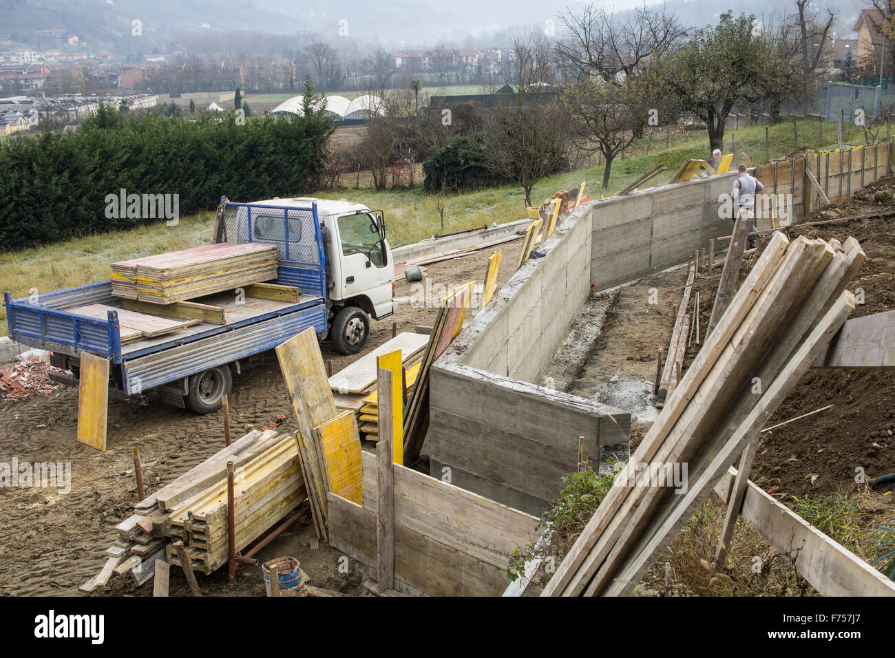 Nuova casa in costruzione hi-res stock photography and images - Alamy