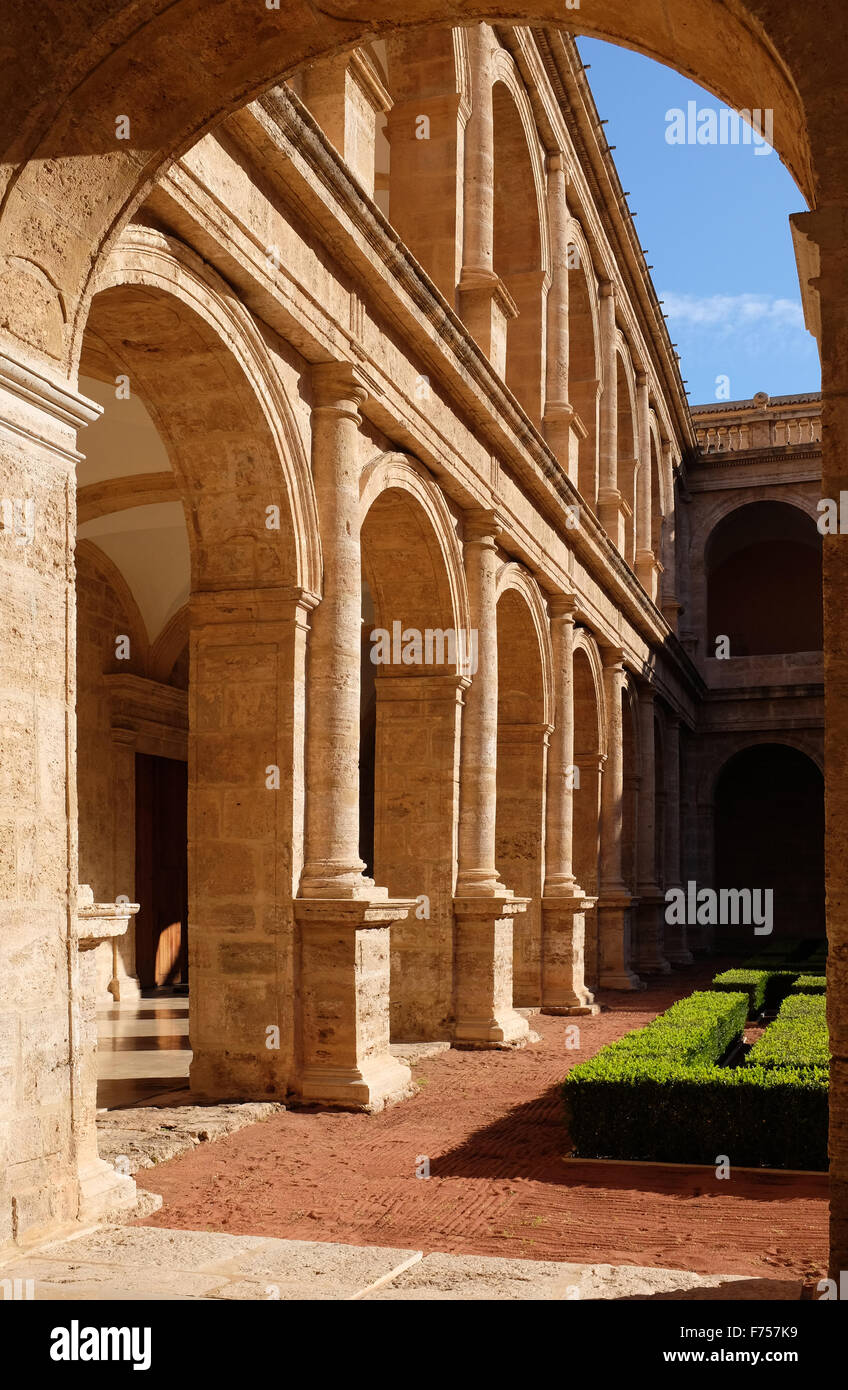 Biblioteca exterior hi-res stock photography and images - Alamy