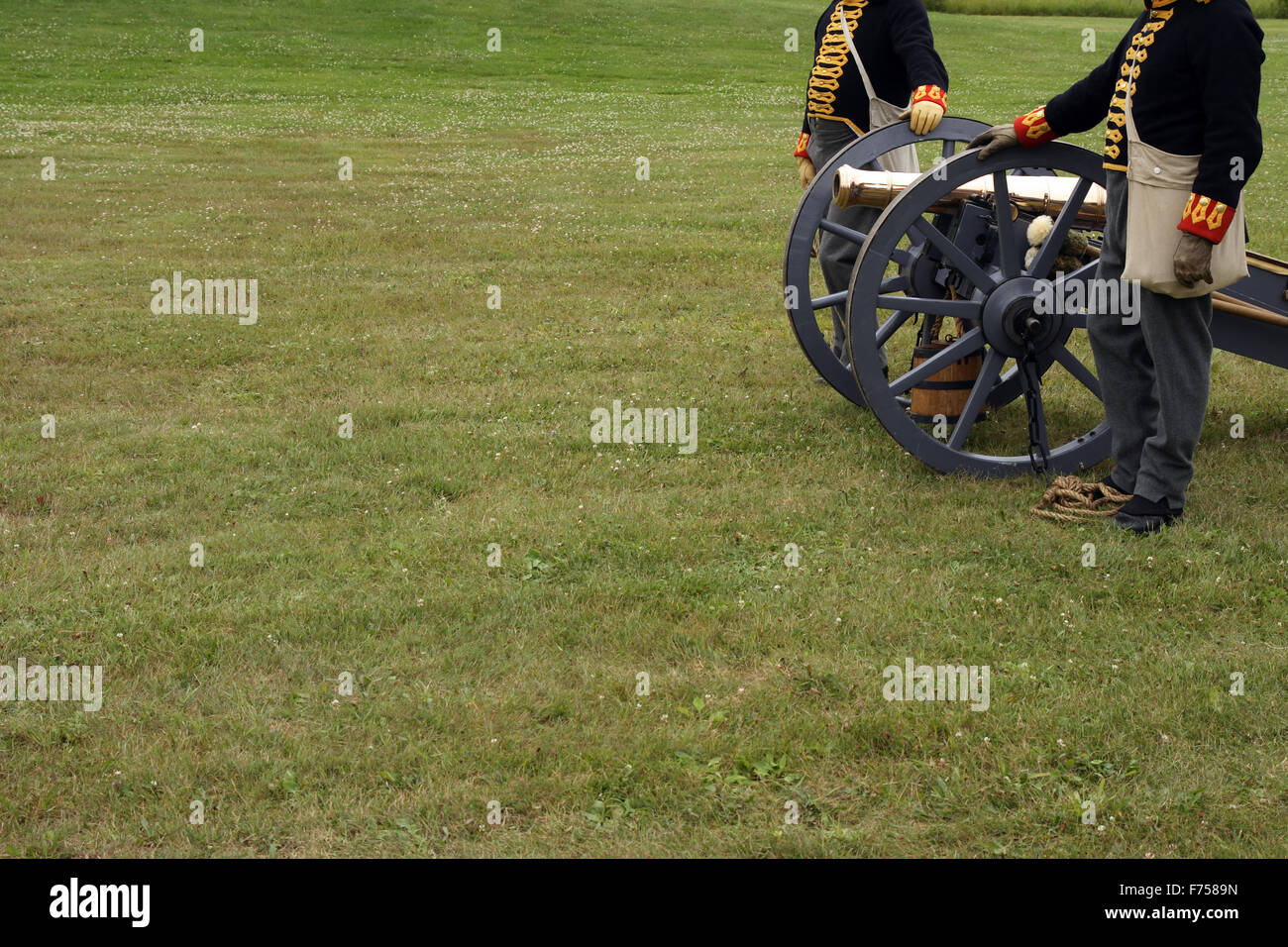 Wheel of a canon hi-res stock photography and images - Alamy