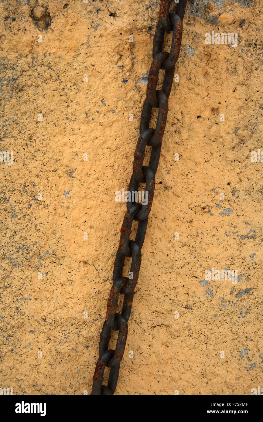 Chain on stone hi-res stock photography and images - Alamy