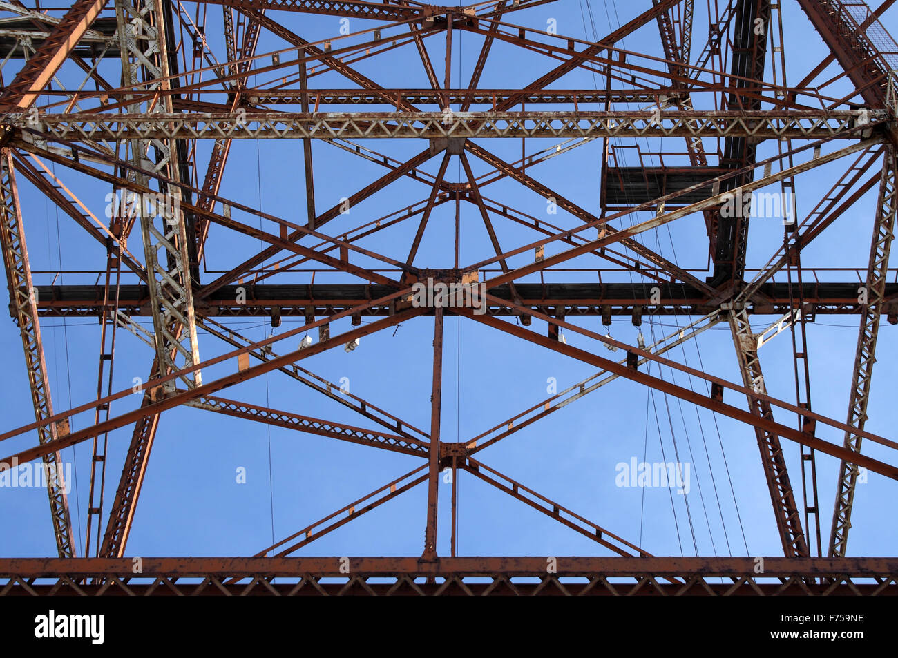 Metallic construction hi-res stock photography and images - Alamy