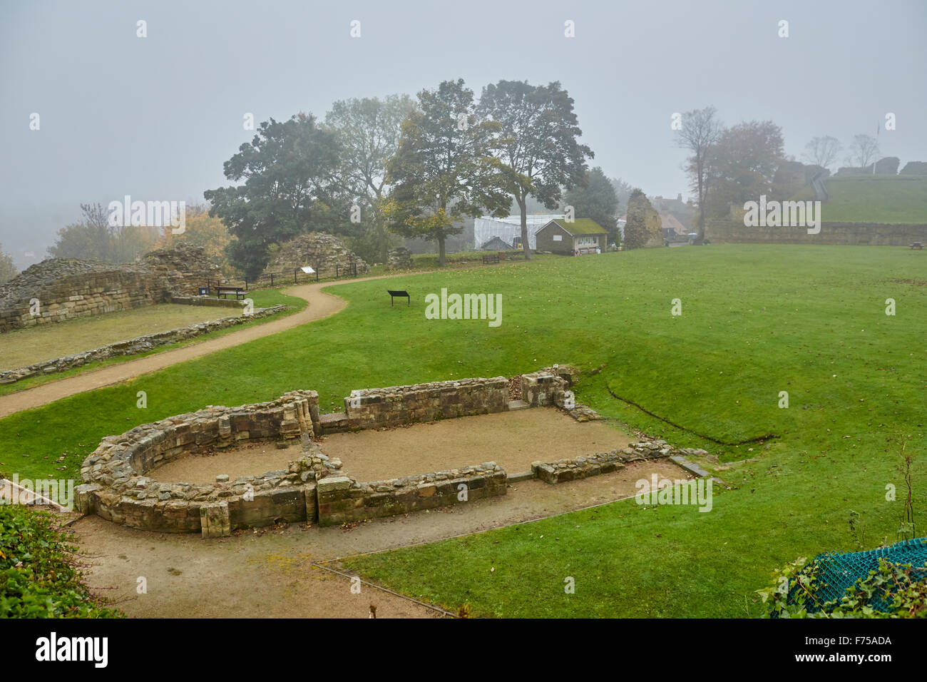 Pontefract town centre hi-res stock photography and images - Alamy