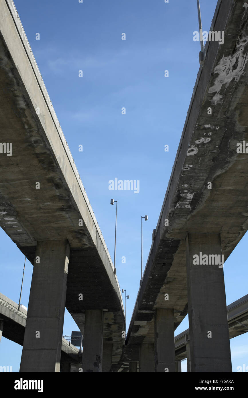 Viaducts hi-res stock photography and images - Alamy