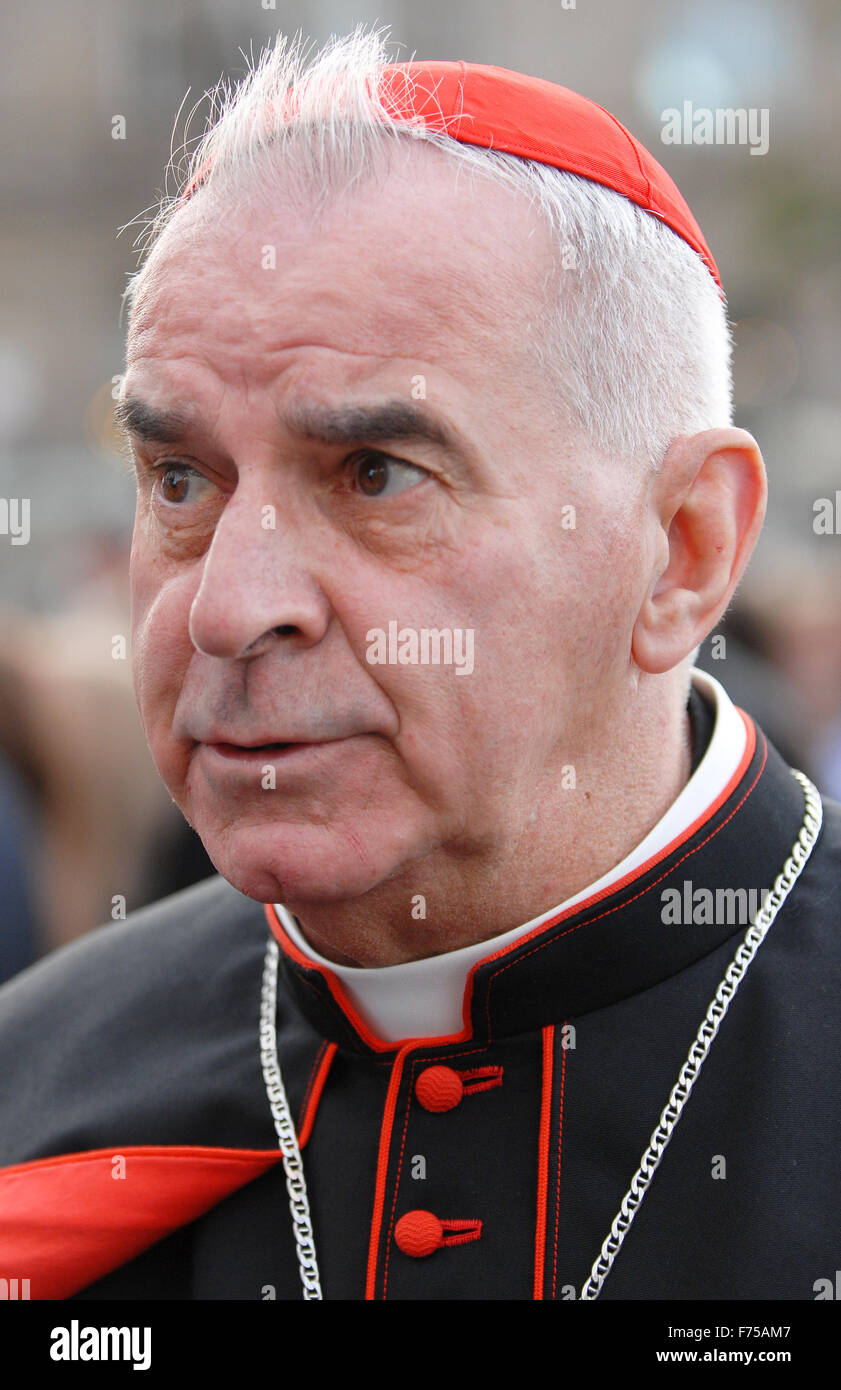 Cardinal Keith O'Brien in Edinburgh during Pope Benedict XVI's visit to ...