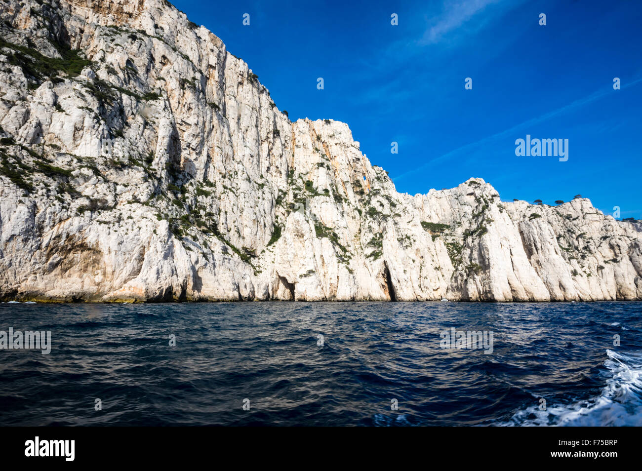 Cassis rocks boat trip Stock Photo - Alamy