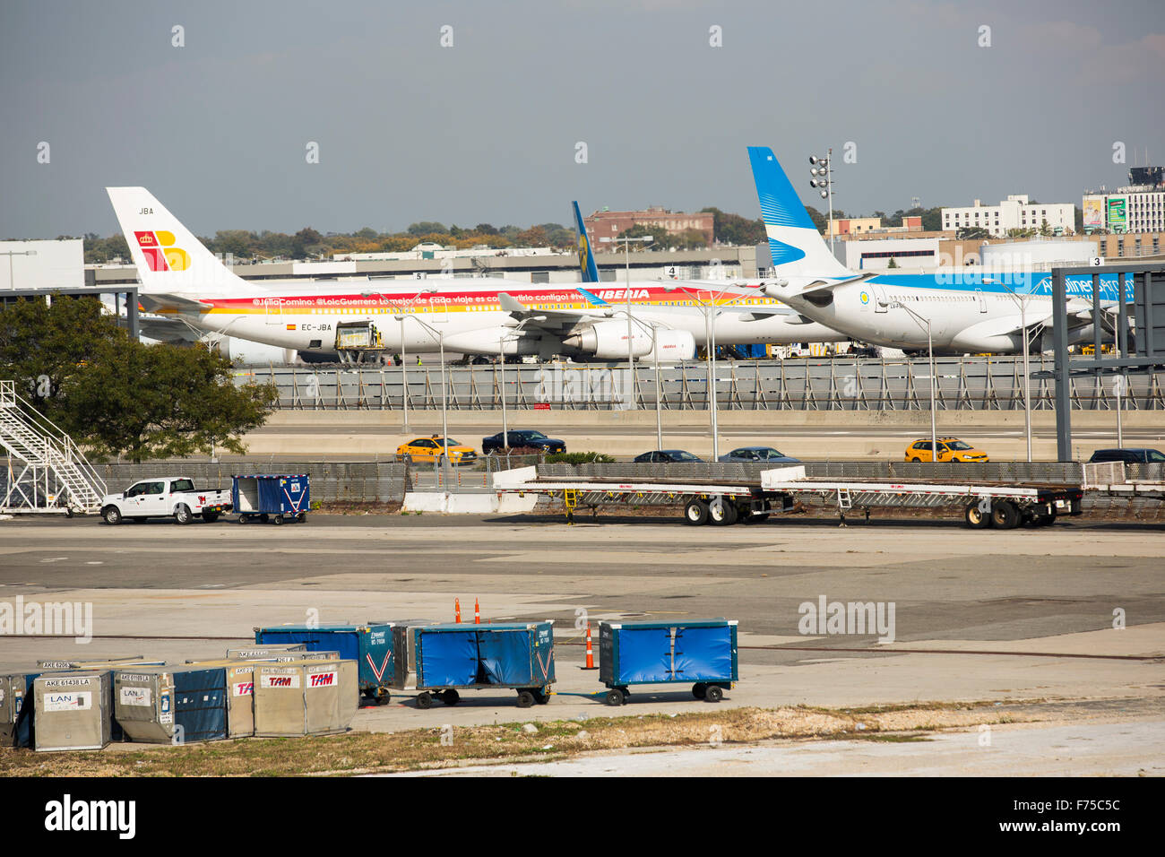 Planes at JFK airport in New York, USA Stock Photo - Alamy