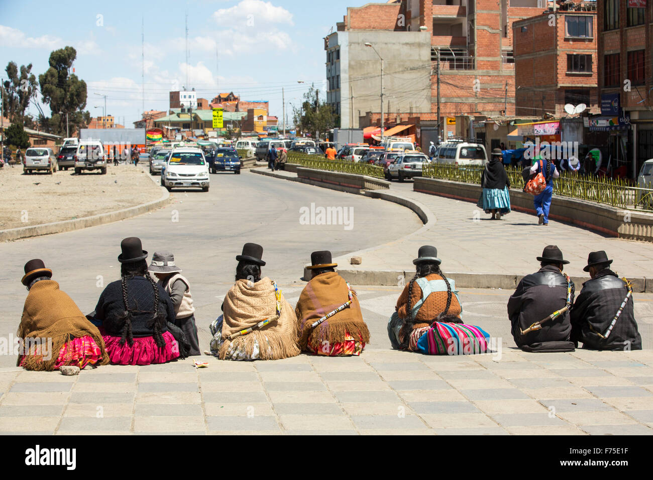 Indigenous Bolivian women in El Alto above La Paz, Bolivia Stock Photo ...