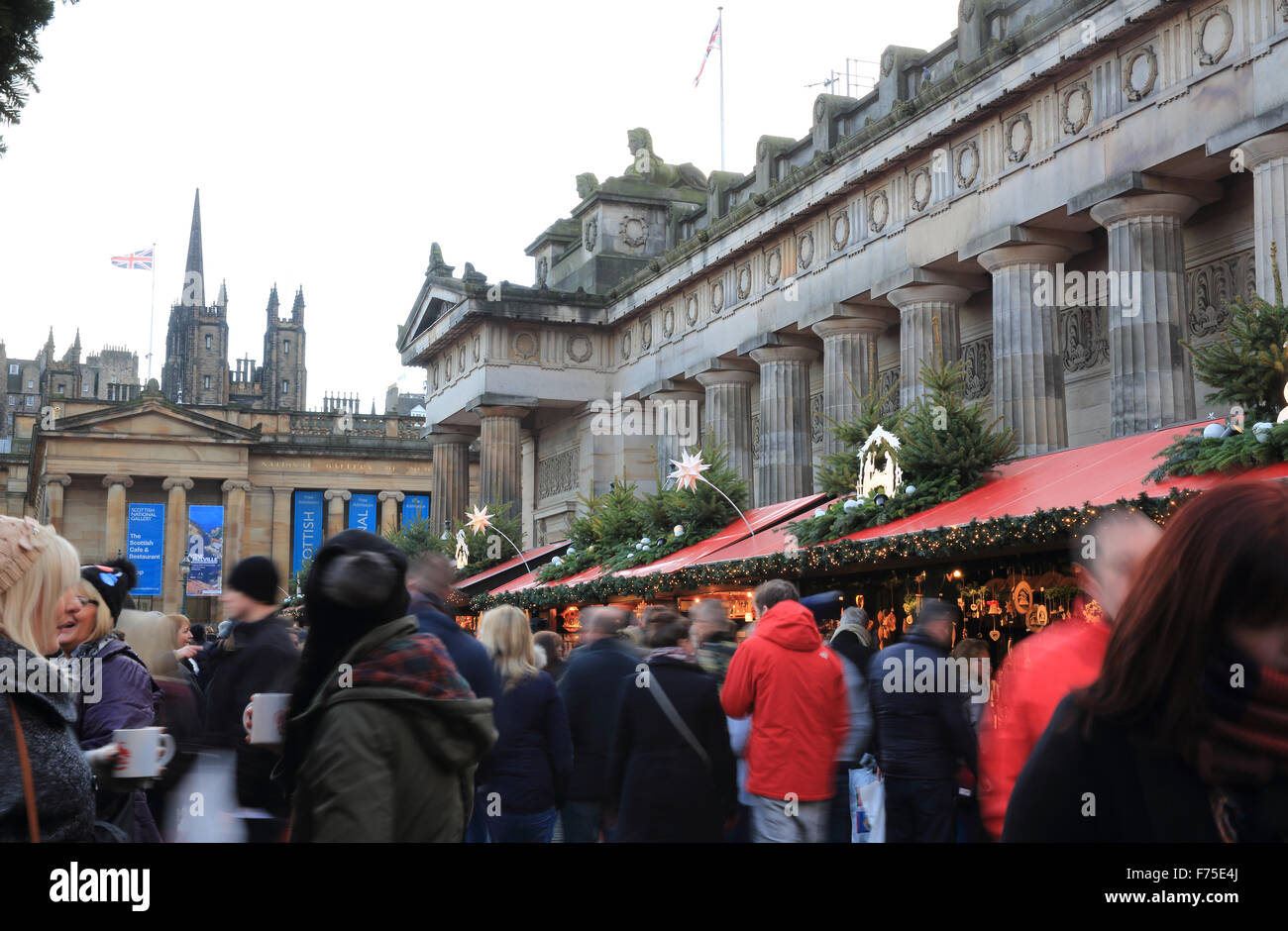 Children christmas market edinburgh hi-res stock photography and images ...
