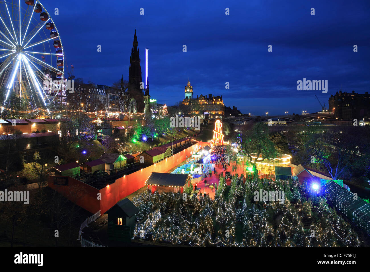 The beautiful Edinburgh German Christmas market in East Princes Street ...