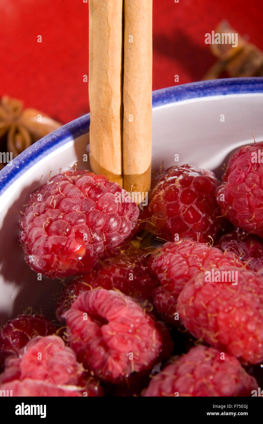 Cinnamon and raspberries Stock Photo - Alamy