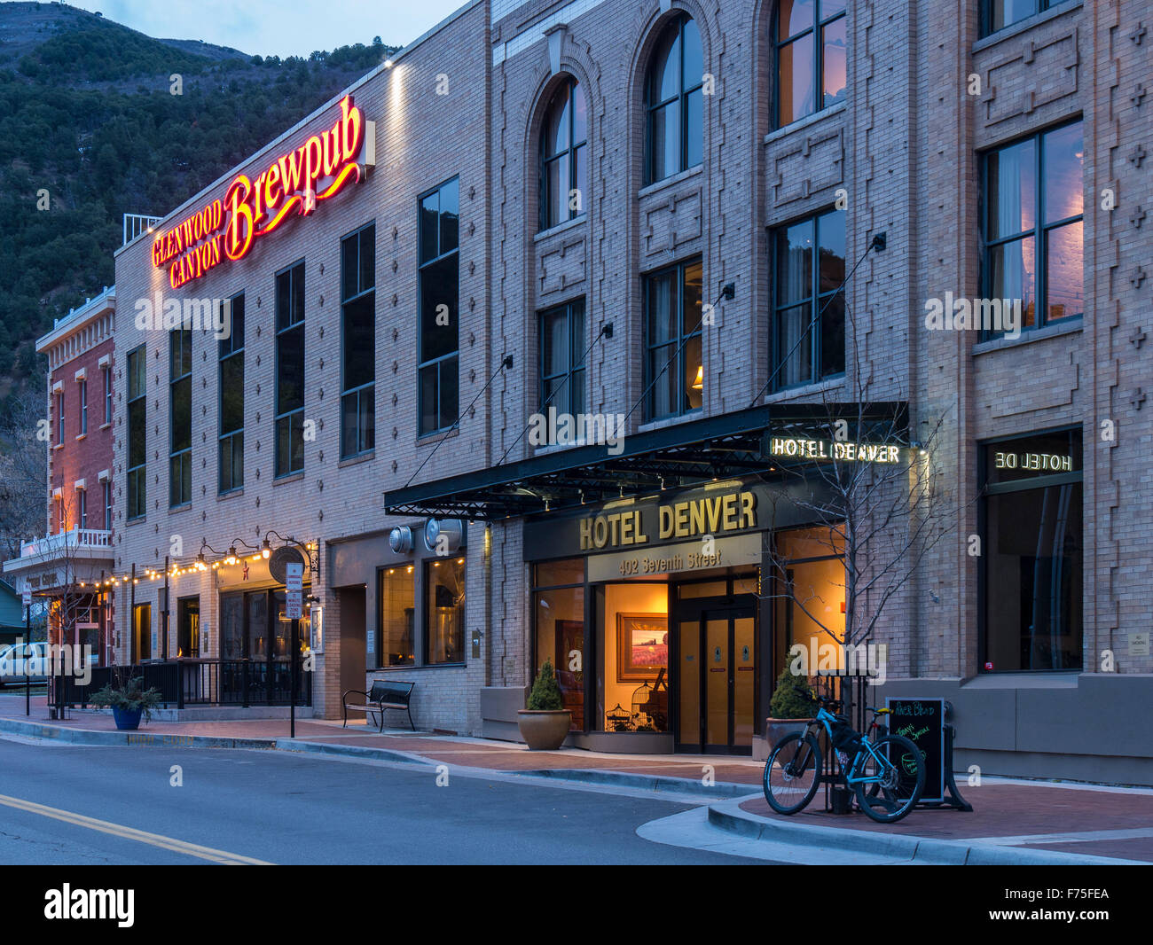 Hotel glenwood springs colorado hi-res stock photography and images - Alamy