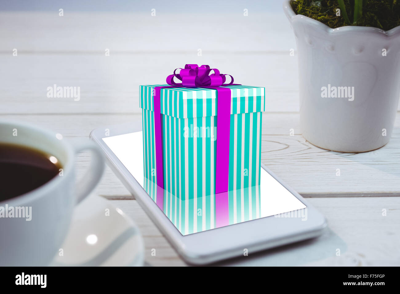 Office remove hi-res stock photography and images - Alamy