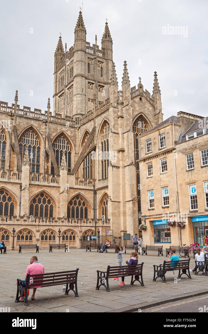Gothic Bath Abbey and the Abbey Churchyard in Bath, Somerset England United Kingdom UK Stock ...