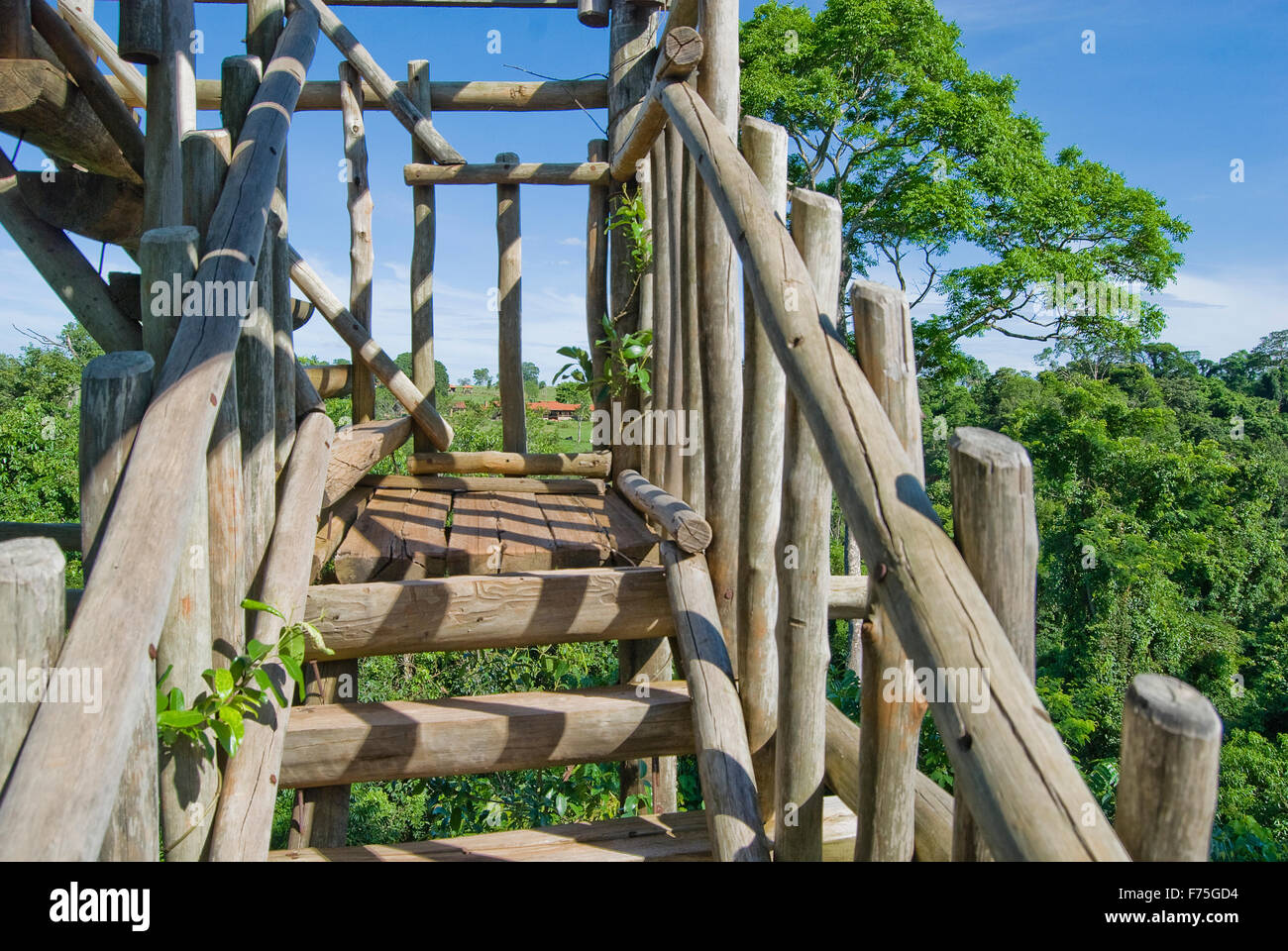Birdwatch tower hi-res stock photography and images - Alamy