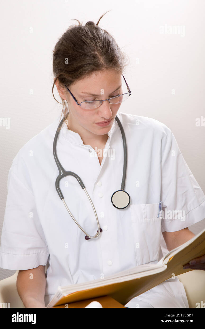 Intelligent medical hi-res stock photography and images - Alamy