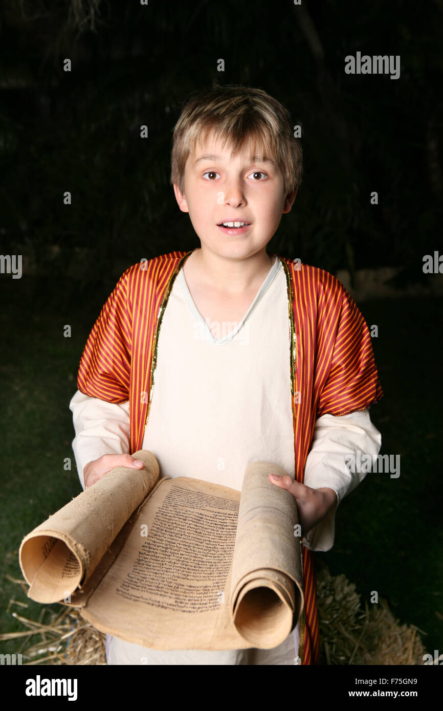 Scroll read hi-res stock photography and images - Alamy