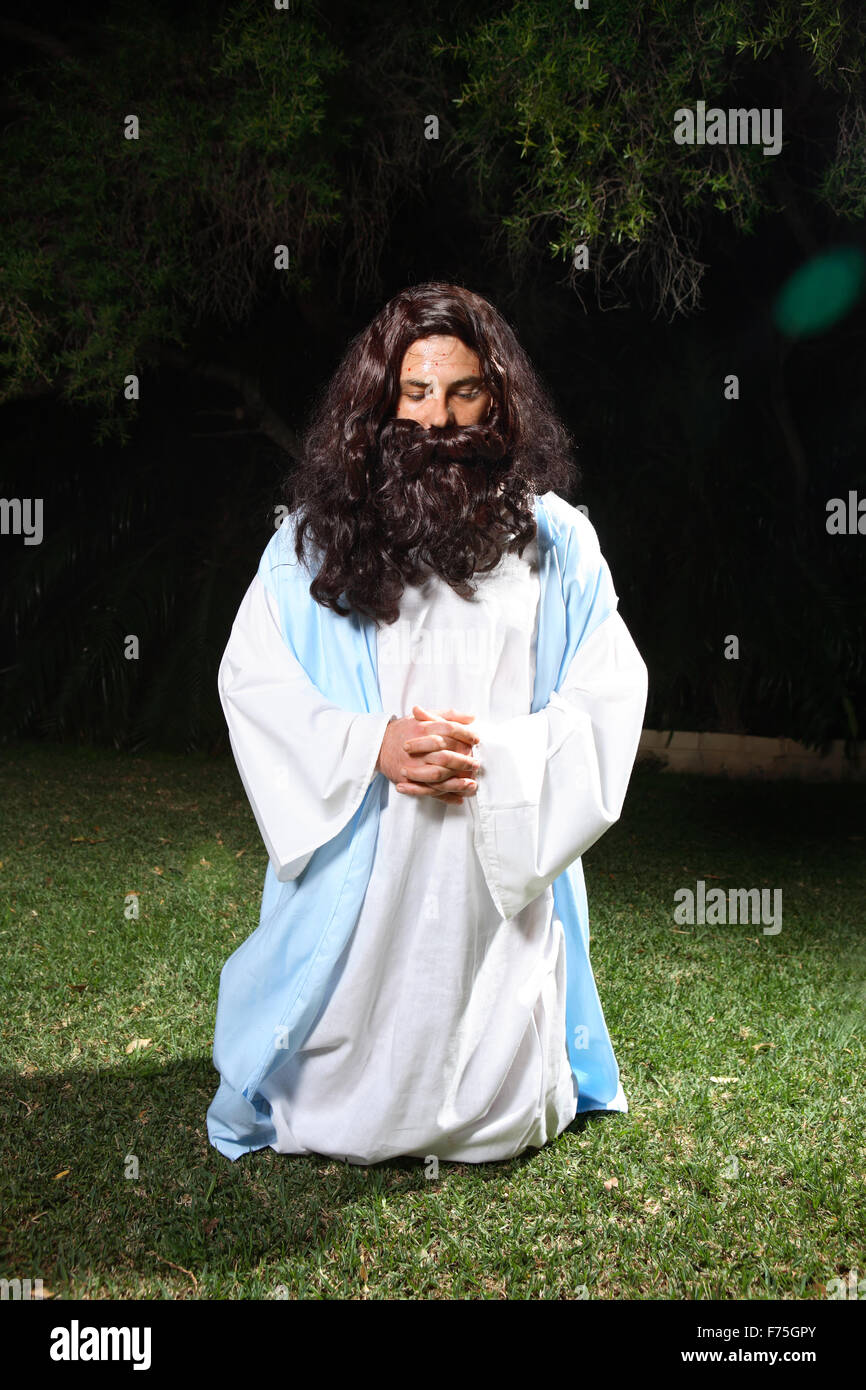 Jesus praying garden gethsemane hi-res stock photography and images - Alamy
