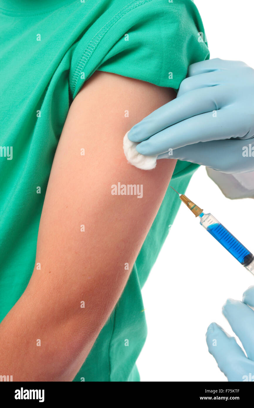 Doctor needle injection Stock Photo - Alamy