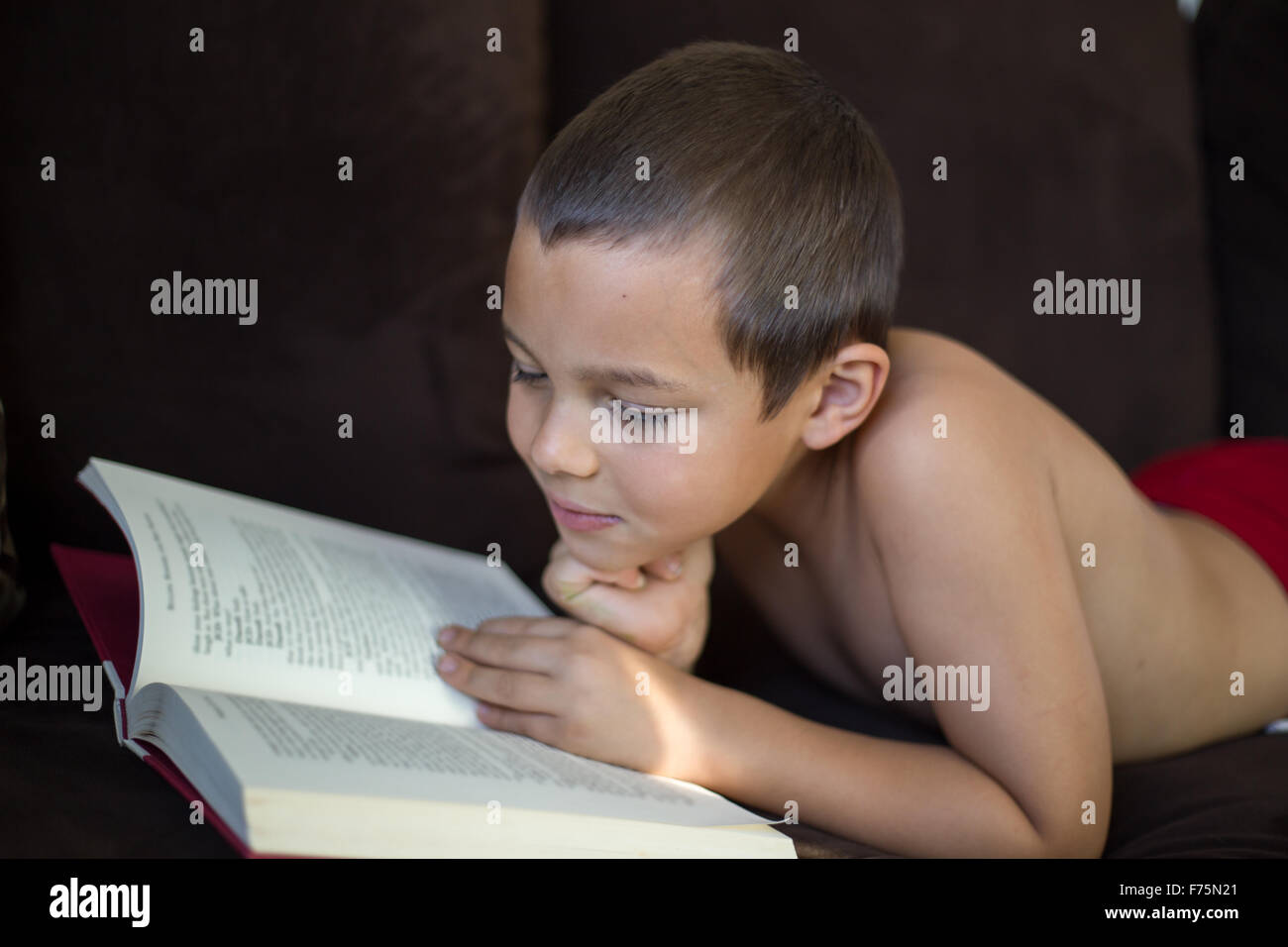 Gradeschool age hi-res stock photography and images - Alamy