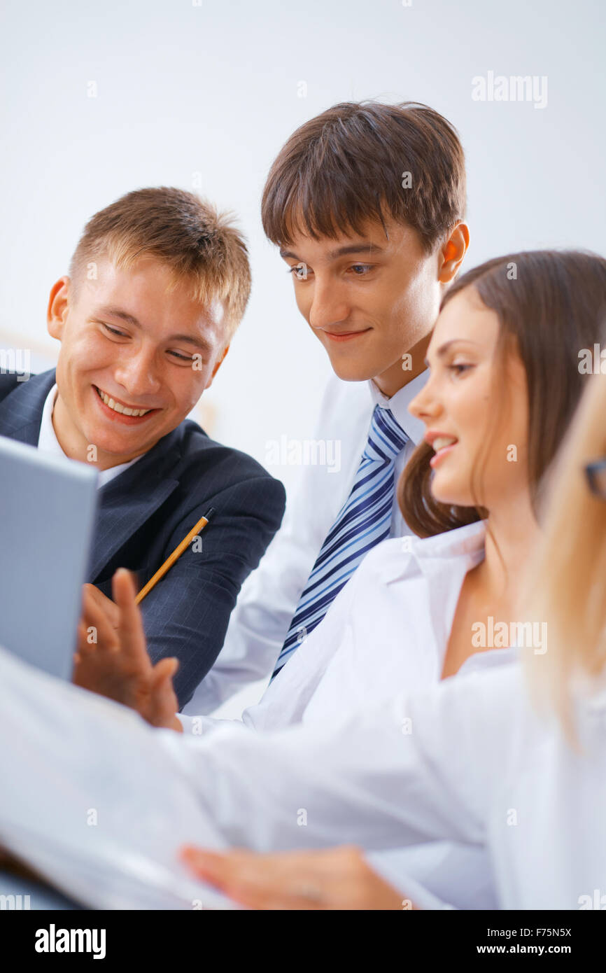 Happy working buisness team Stock Photo - Alamy