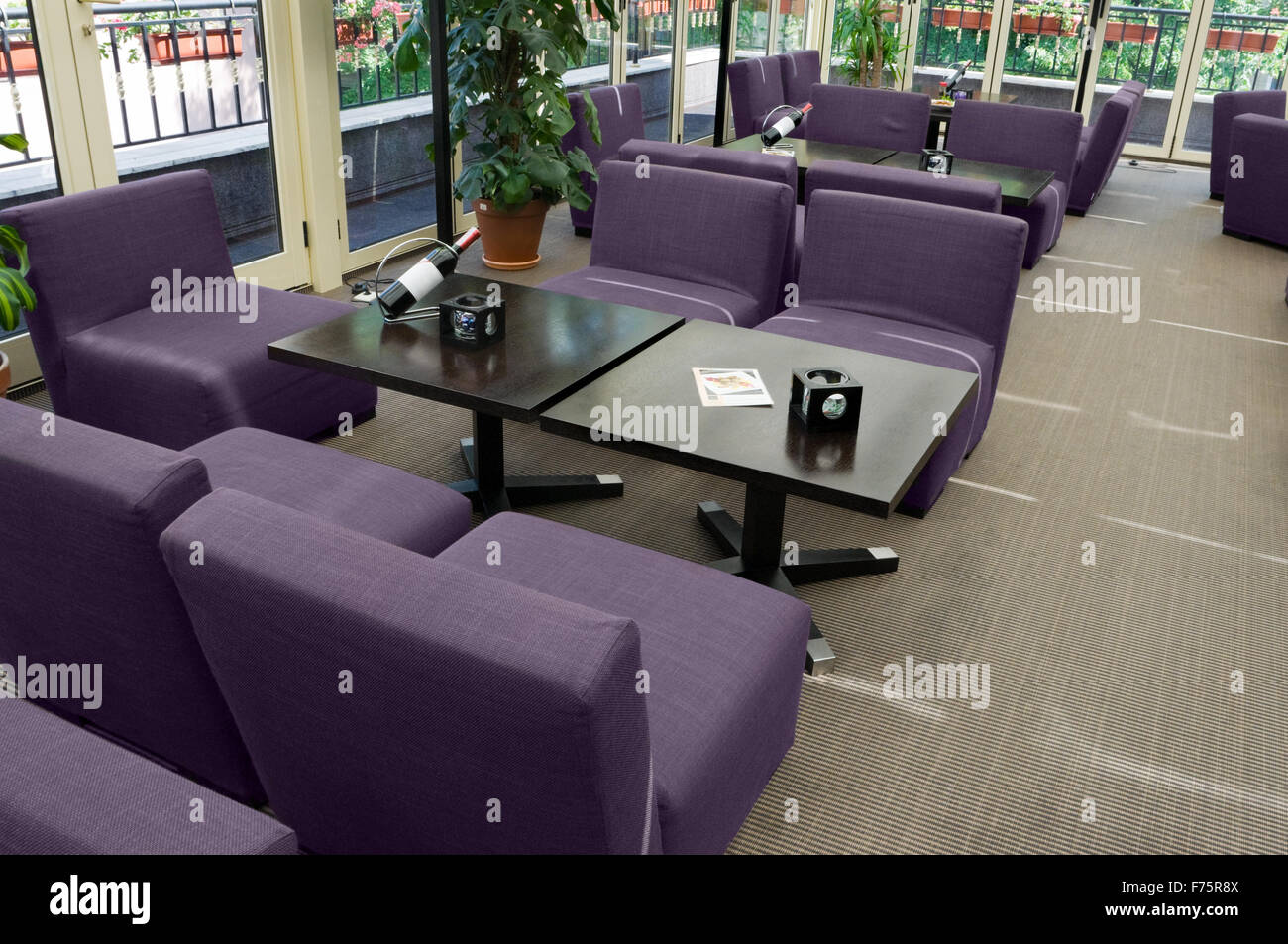 Interior violet hi-res stock photography and images - Alamy