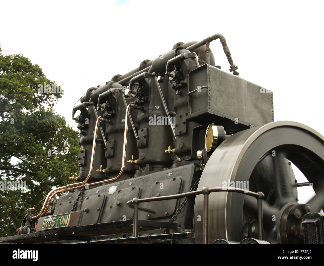 Static engine hi-res stock photography and images - Alamy