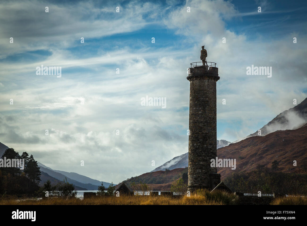 The Unknown Highlander monument at the head of Loch Shiel, Glenfinnan ...