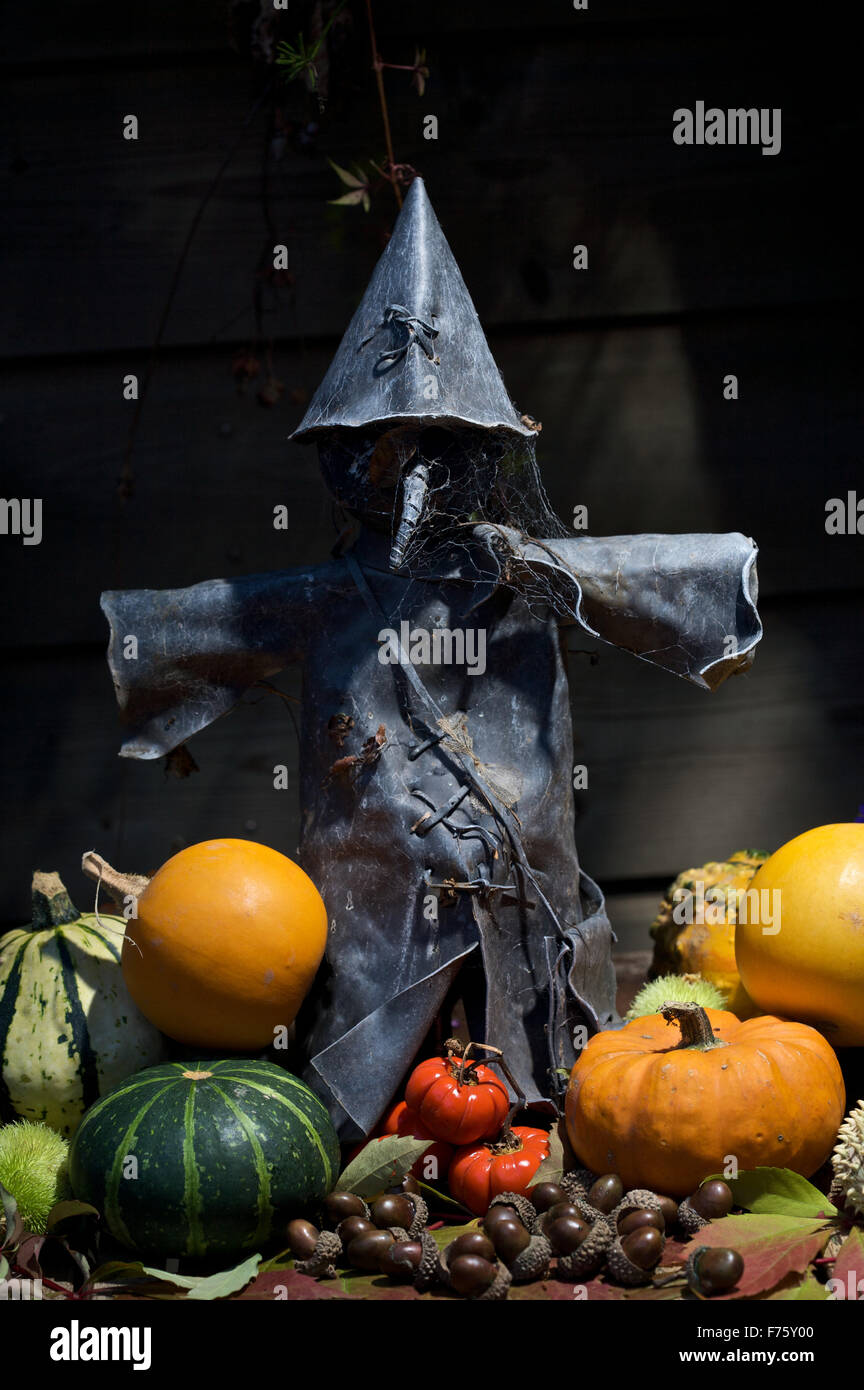 Spooky scarecrow hi-res stock photography and images - Alamy