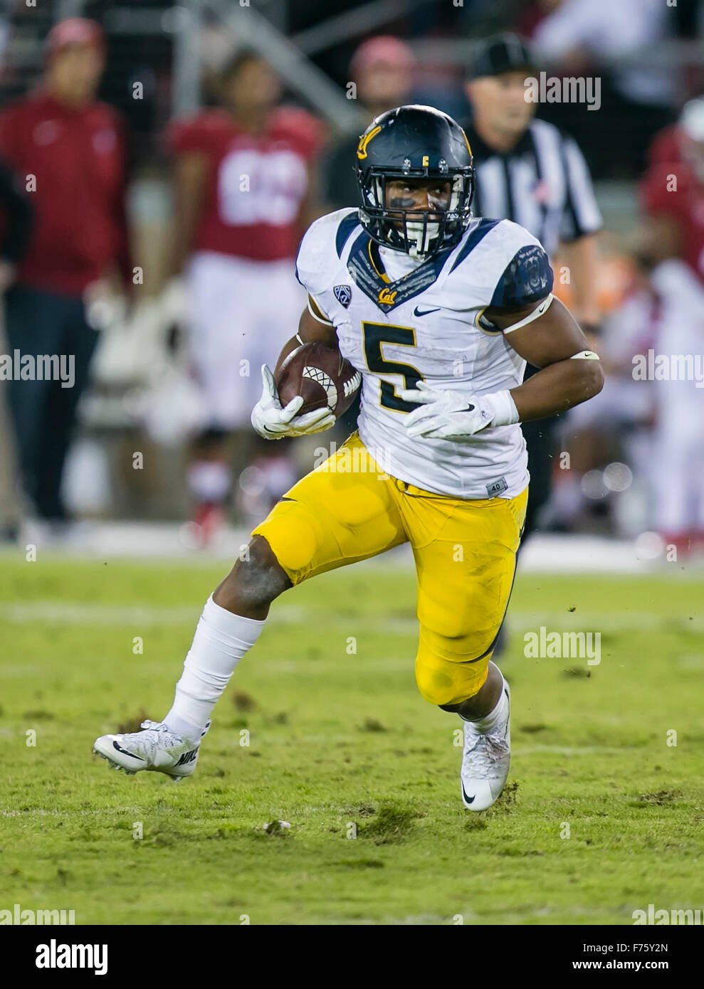 Palo Alto, CA. 21st Nov, 2015. California Golden Bears running back Tre ...