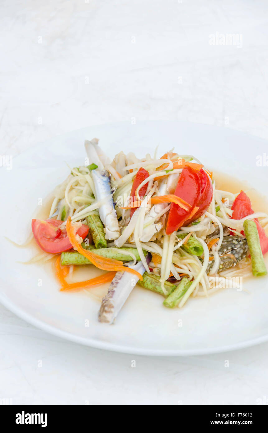 spicy papaya salad with blue crab, som tum poo ma Stock Photo - Alamy