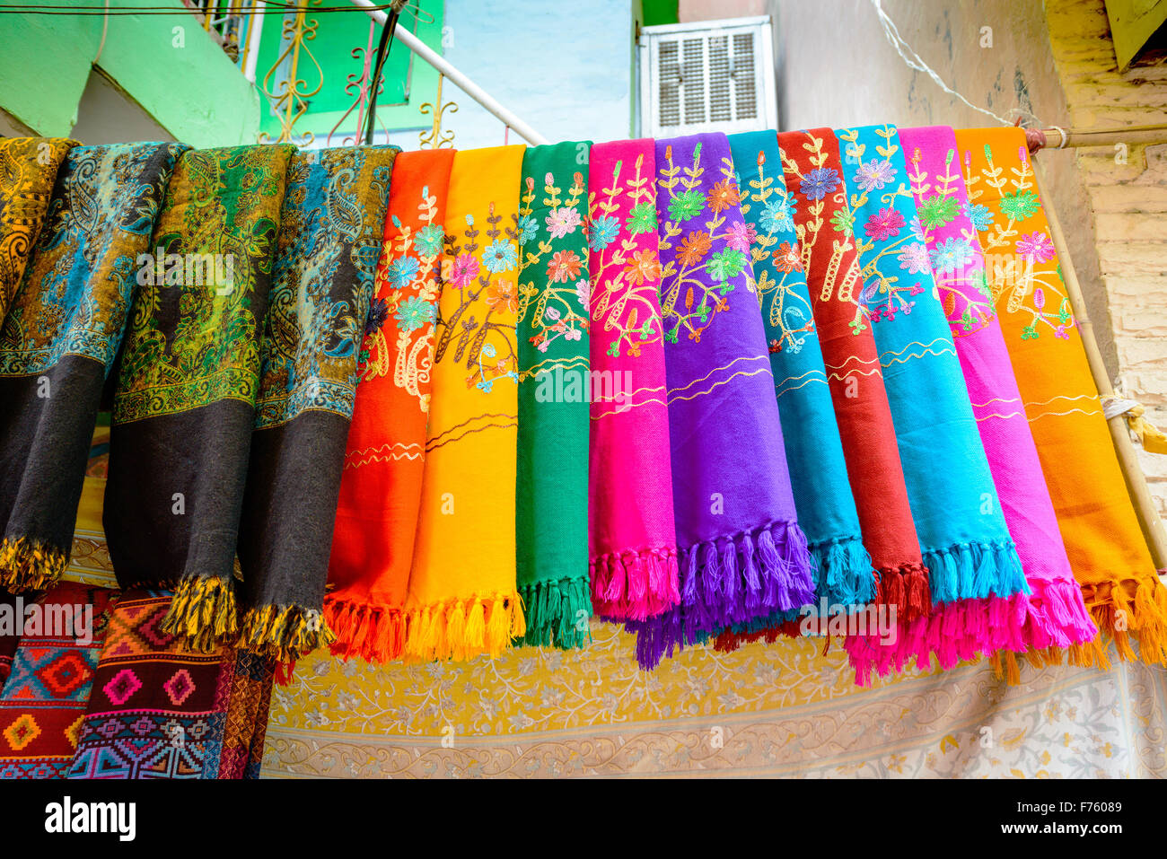 Indian shawls in a market Stock Photo - Alamy